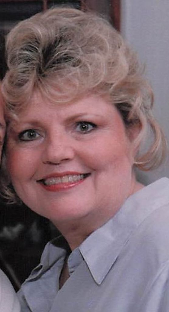 In Loving Memory: Donna Lynn's Obituary